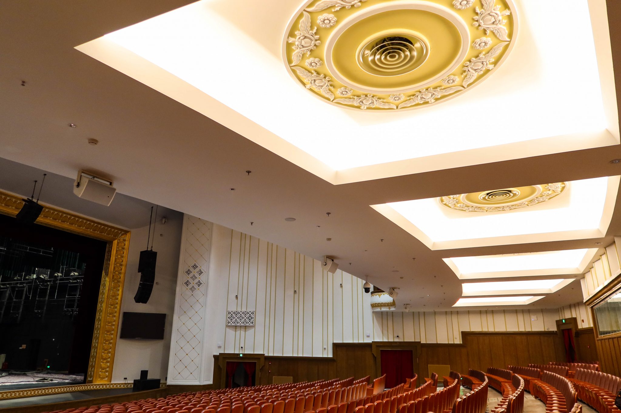 The Wuhan Theatre Upgrades to L-Acoustics Kara II - L-Acoustics