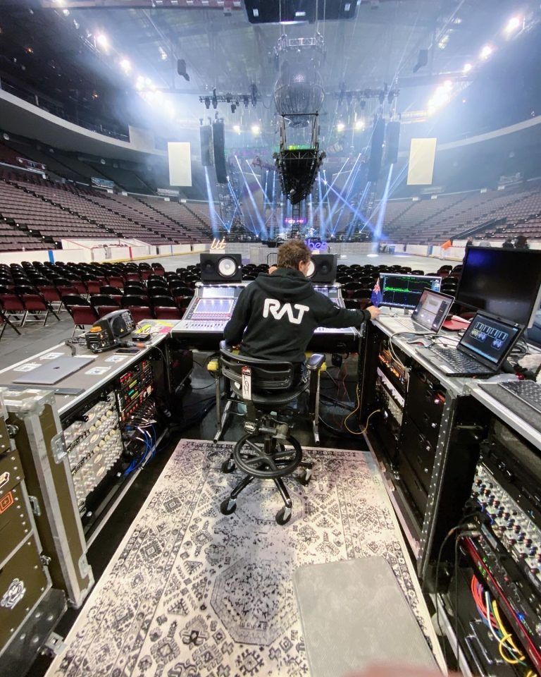 What Exactly is a Concert Sound System? - L-Acoustics