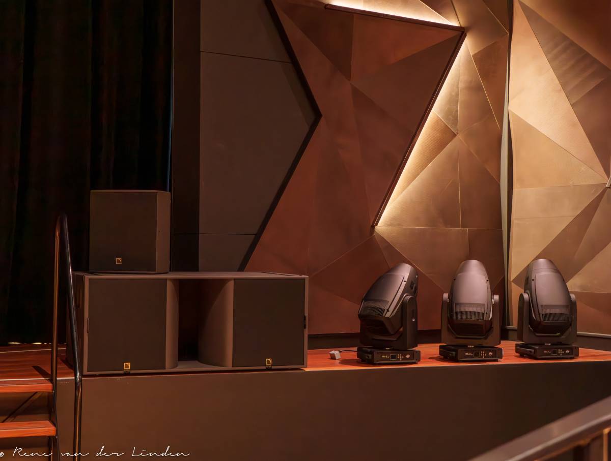 Professional Sound System Kara II at Theatre Spant! - L-Acoustics