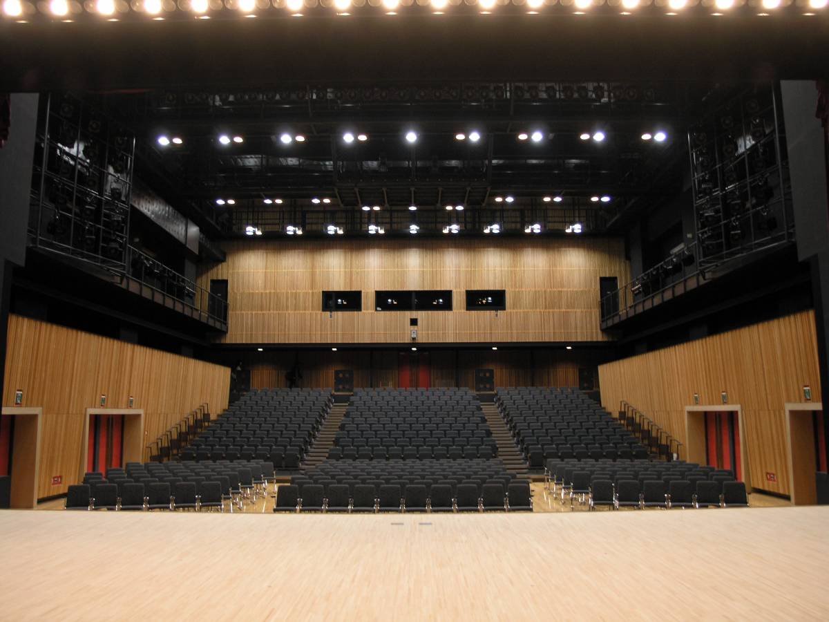 Concert Sound System K Series at Hokkaido Community Centre - L-Acoustics